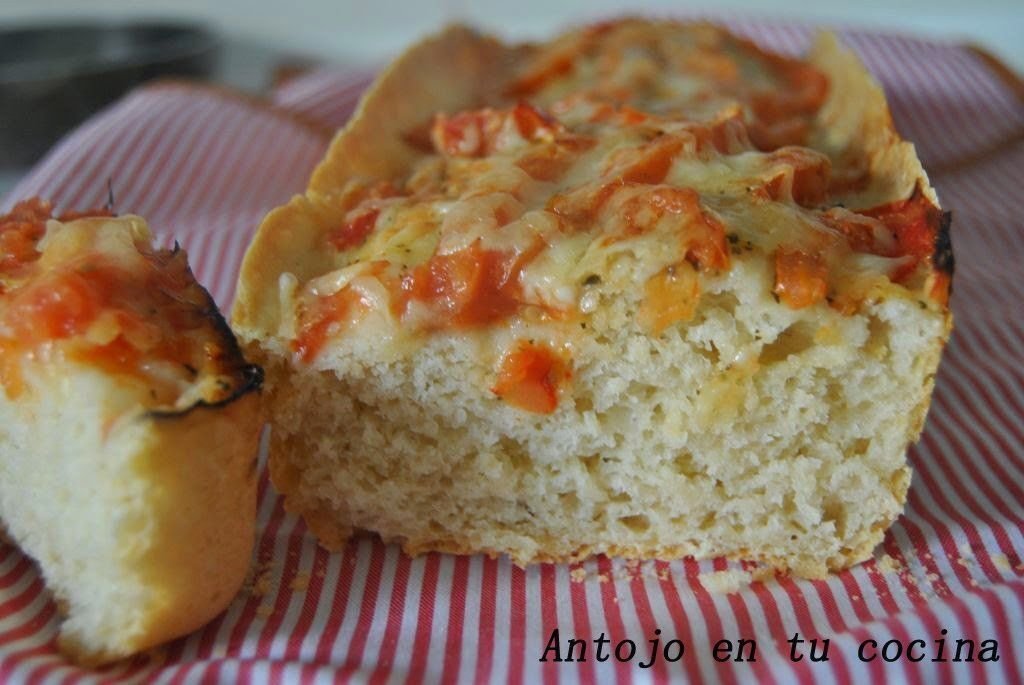 Pan con costra crujiente de tomate y queso - Antojo en tu cocina
