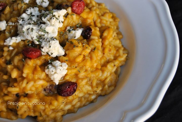 Pumpkin, goat cheese and dried cranberries risotto - Antojo en tu cocina