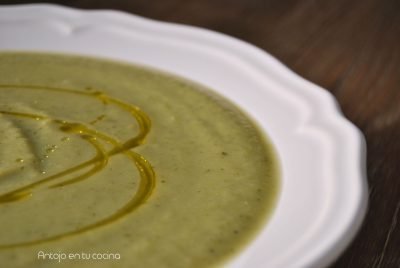 Puré o crema de calabacín {receta fácil en 30 minutos} - Antojo en tu ...