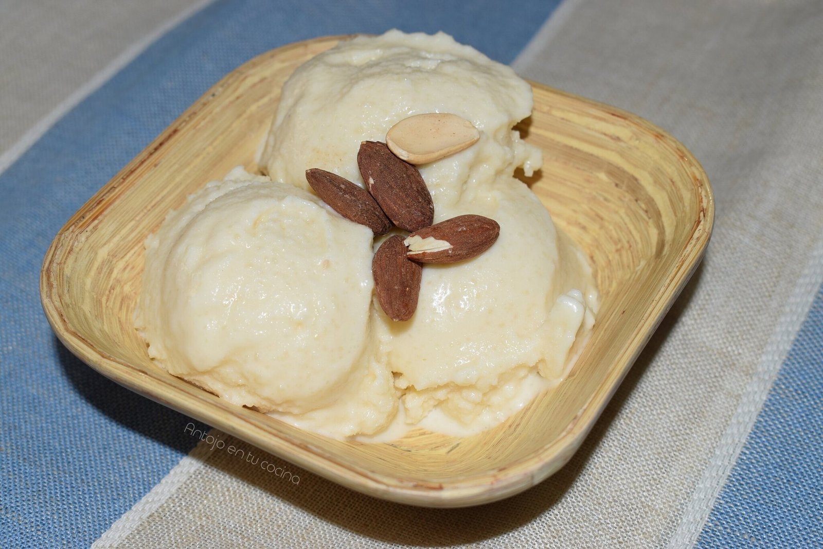 Helado de almendra cruda muy cremoso, receta fácil con 4 ingredientes ...